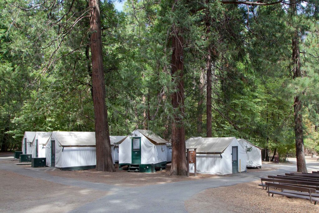 Where to Stay When Visiting Yosemite NP: 13 Top Picks